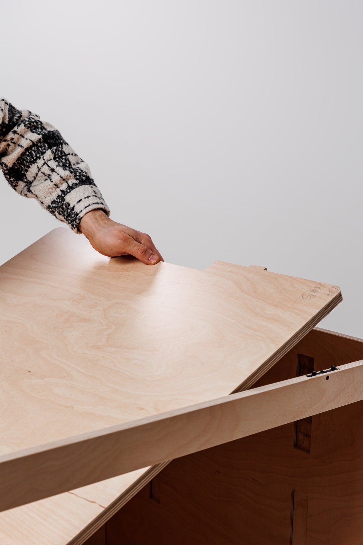 Versatile Display Cart | Movable Pop-Up Stand with Customization ...